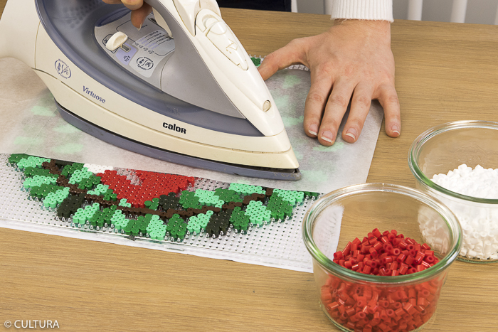 Tuto couronne de Noël en perles Hama | Cultura