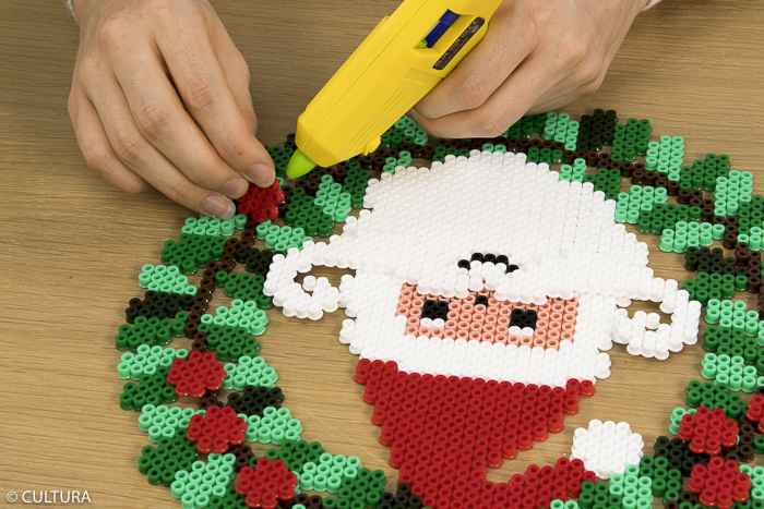 Tuto couronne de Noël en perles Hama | Cultura