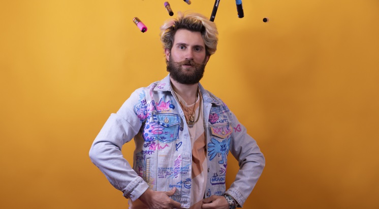 Tuto veste en jean « Pinky Monster » par BrunoGraffer avec Posca | Cultura